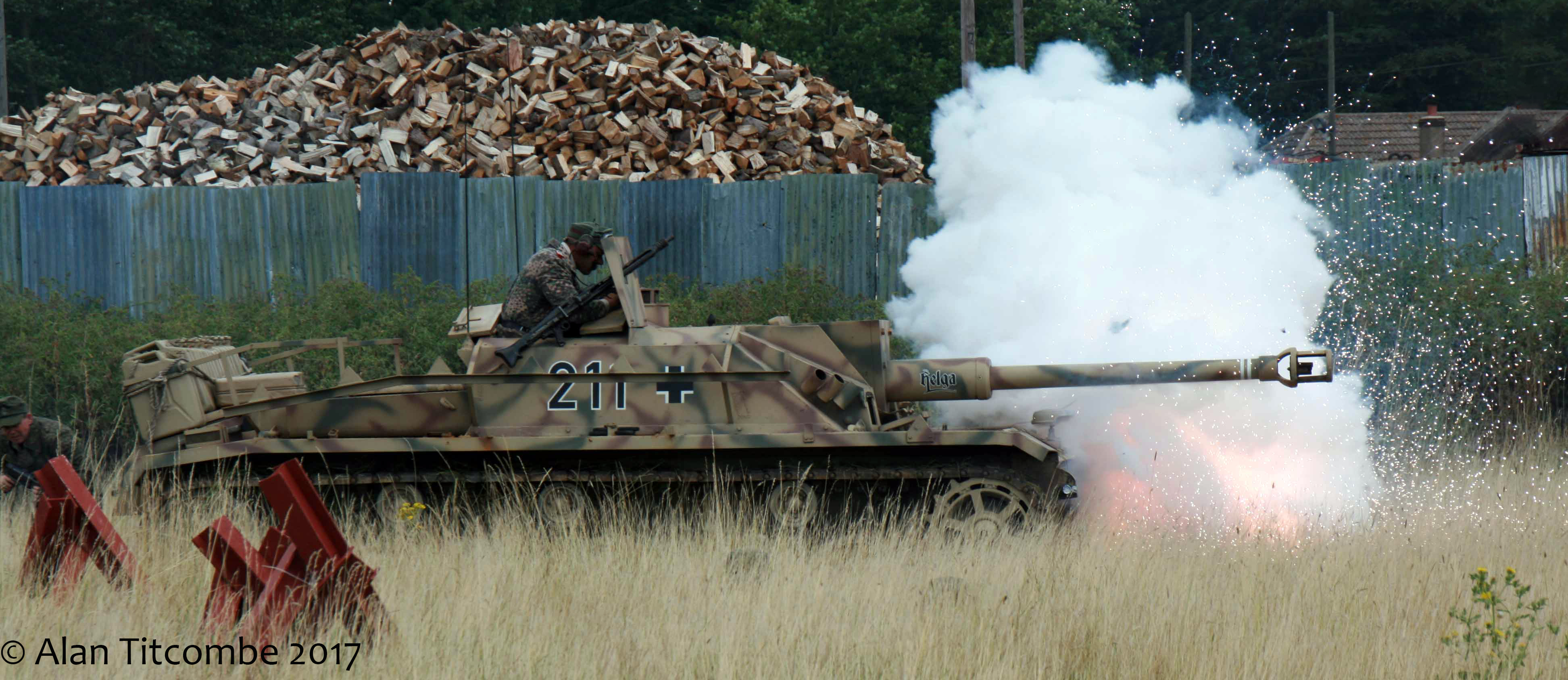 Tanks – Trains, Tanks & Planes